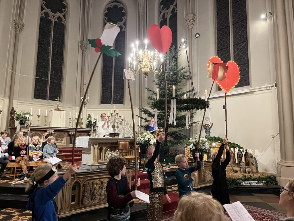Beeldimpressie van Kerst'23 in Joppe - RK Kerk Joppe